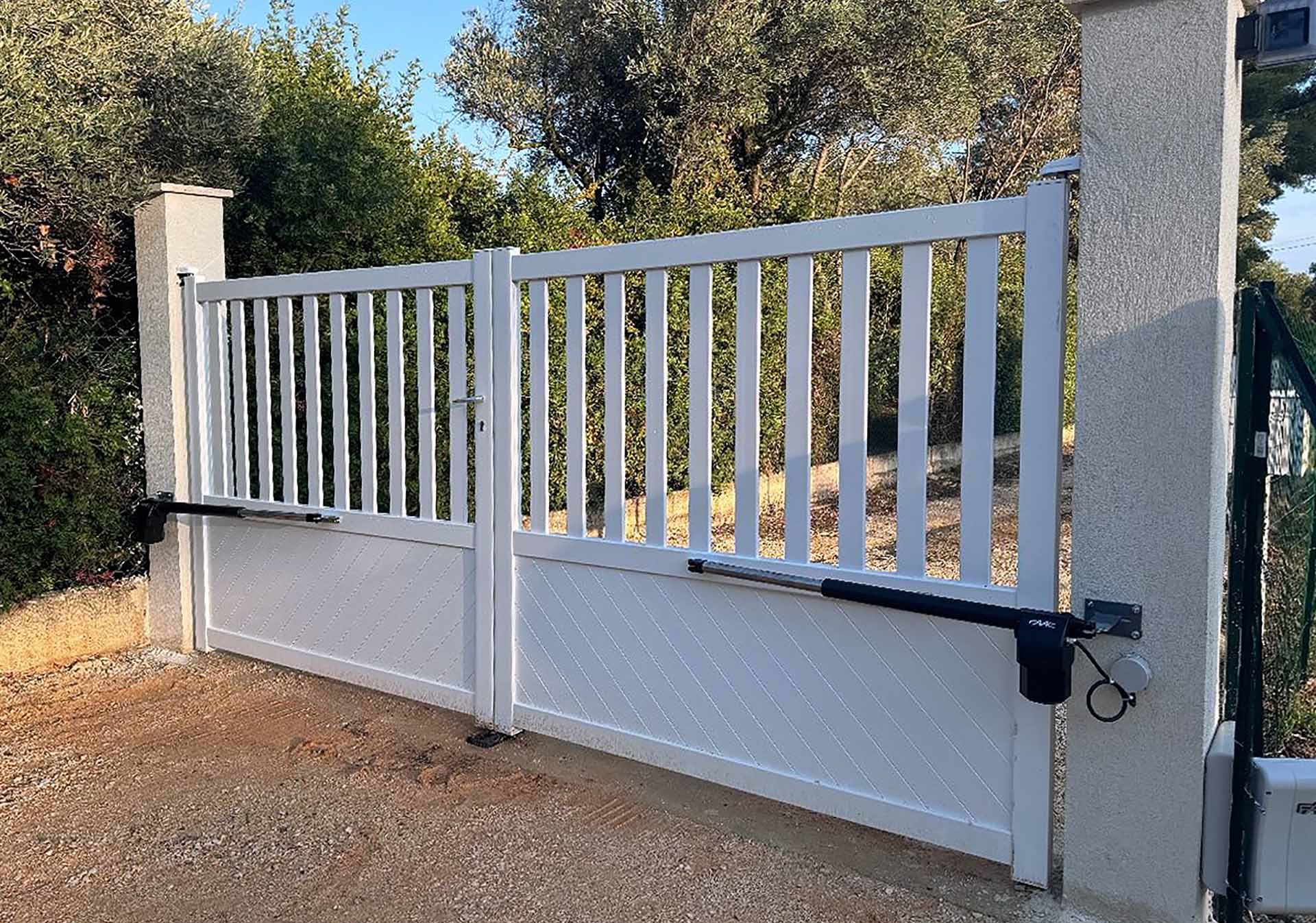 412 - Opérateur électromécanique 230V